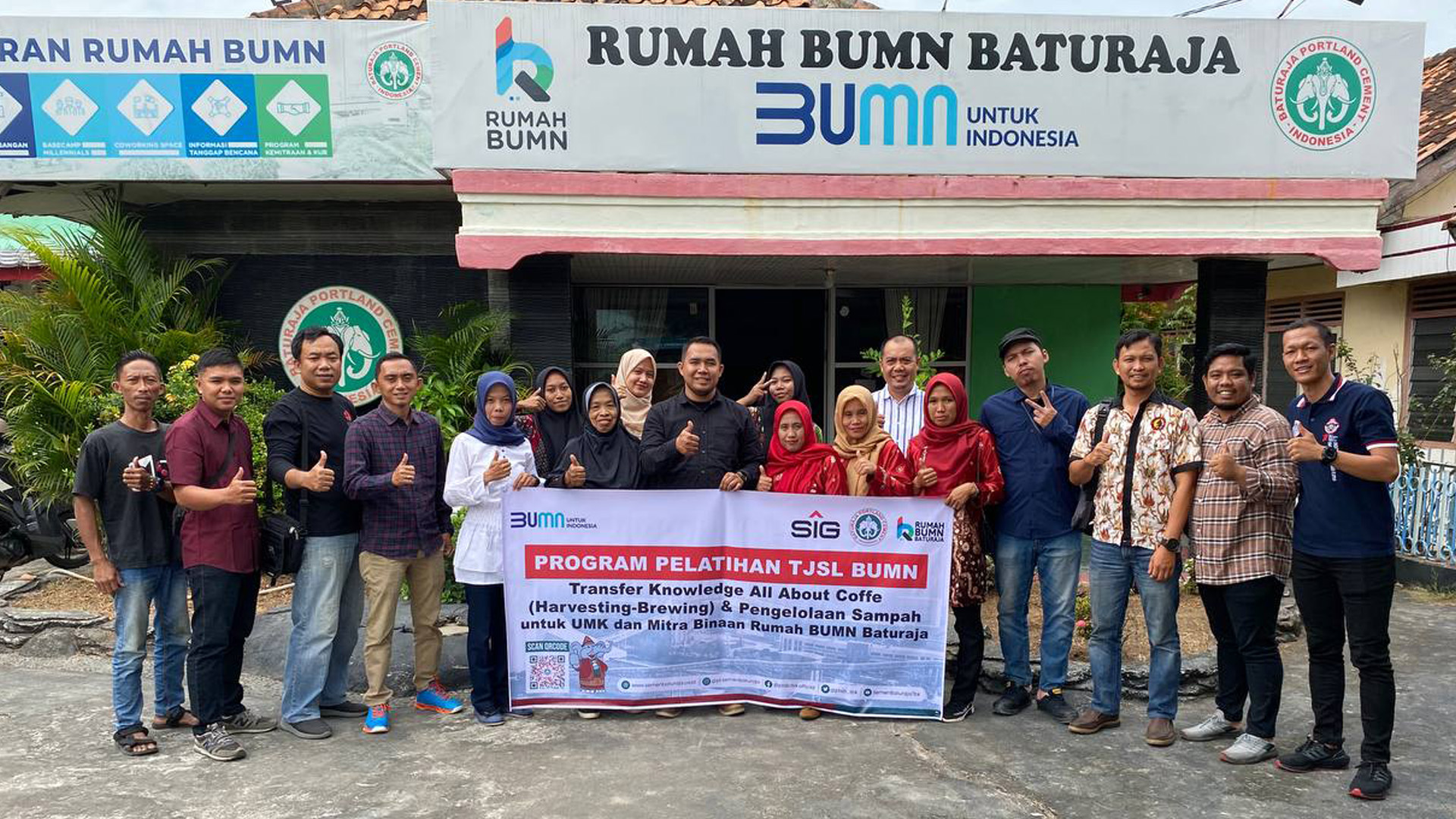 Through Rumah BUMN Baturaja, Semen Baturaja Holds Coffee Roasting Training and Environmental ...